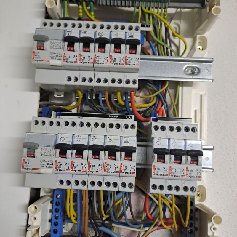 John AUBULAUS (JOHN AUBULAUS) - ELECTRICIEN à Chevigny-Saint-Sauveur ...